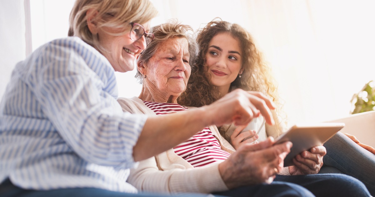 What to Look for in LTC Dining Programs | Culinary Services Group